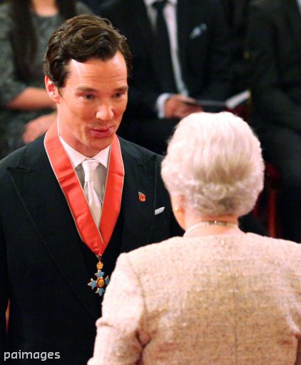Benedict Cumberbatch Receives CBE From The Queen [PHOTOS] | The ...
